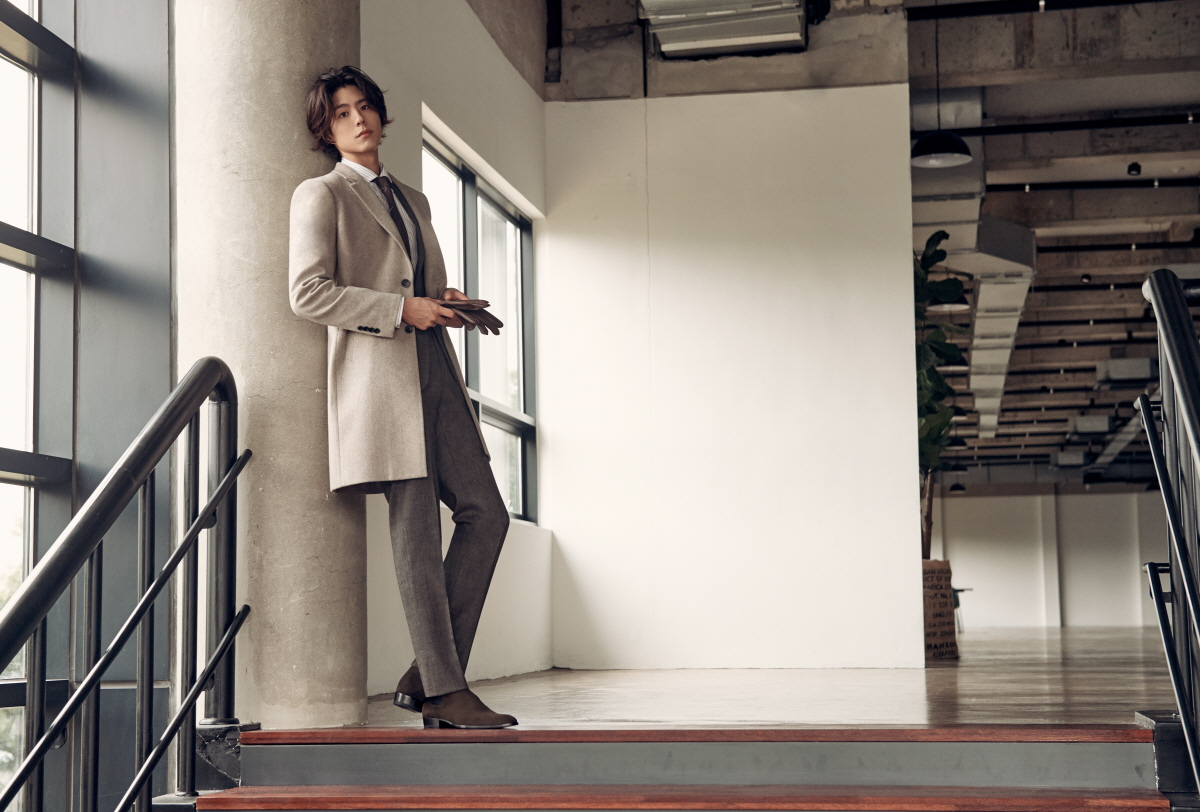 신상) 티엔지티(TNGT)의 18FW 화보가 공개 : 네이버 블로그